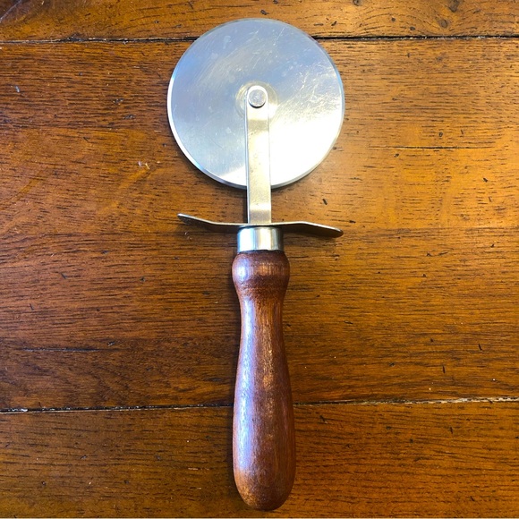 stainless Taiwan | Kitchen | Vintage Large Heavy Duty Pizza Cutter ...
